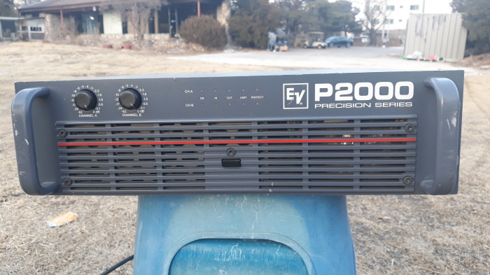 골드음향악기 > 음향중고장터 > EV P2000 파워앰프