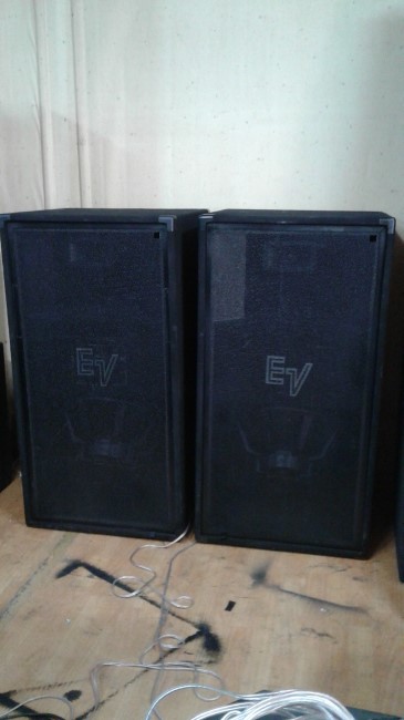 골드음향악기 > 음향중고장터 > EV SH-1810-ER 스피커