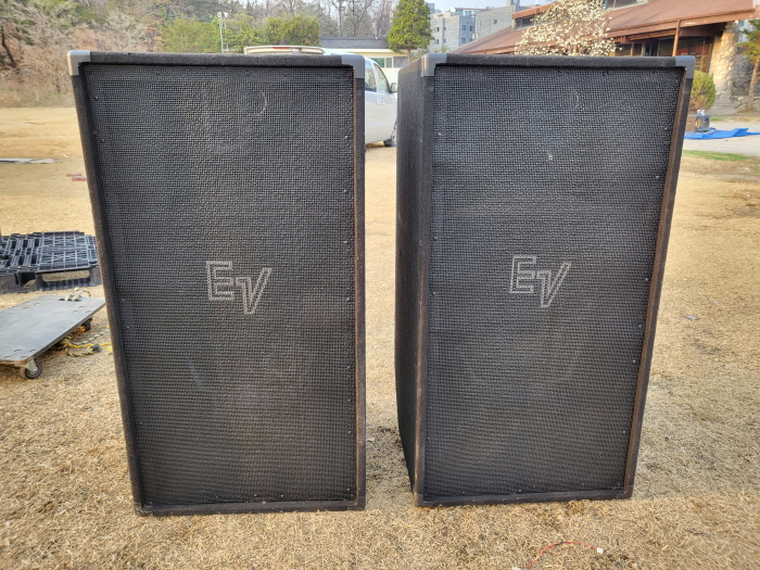 골드음향악기 > 음향중고장터 > EV SH-1810-ER 스피커